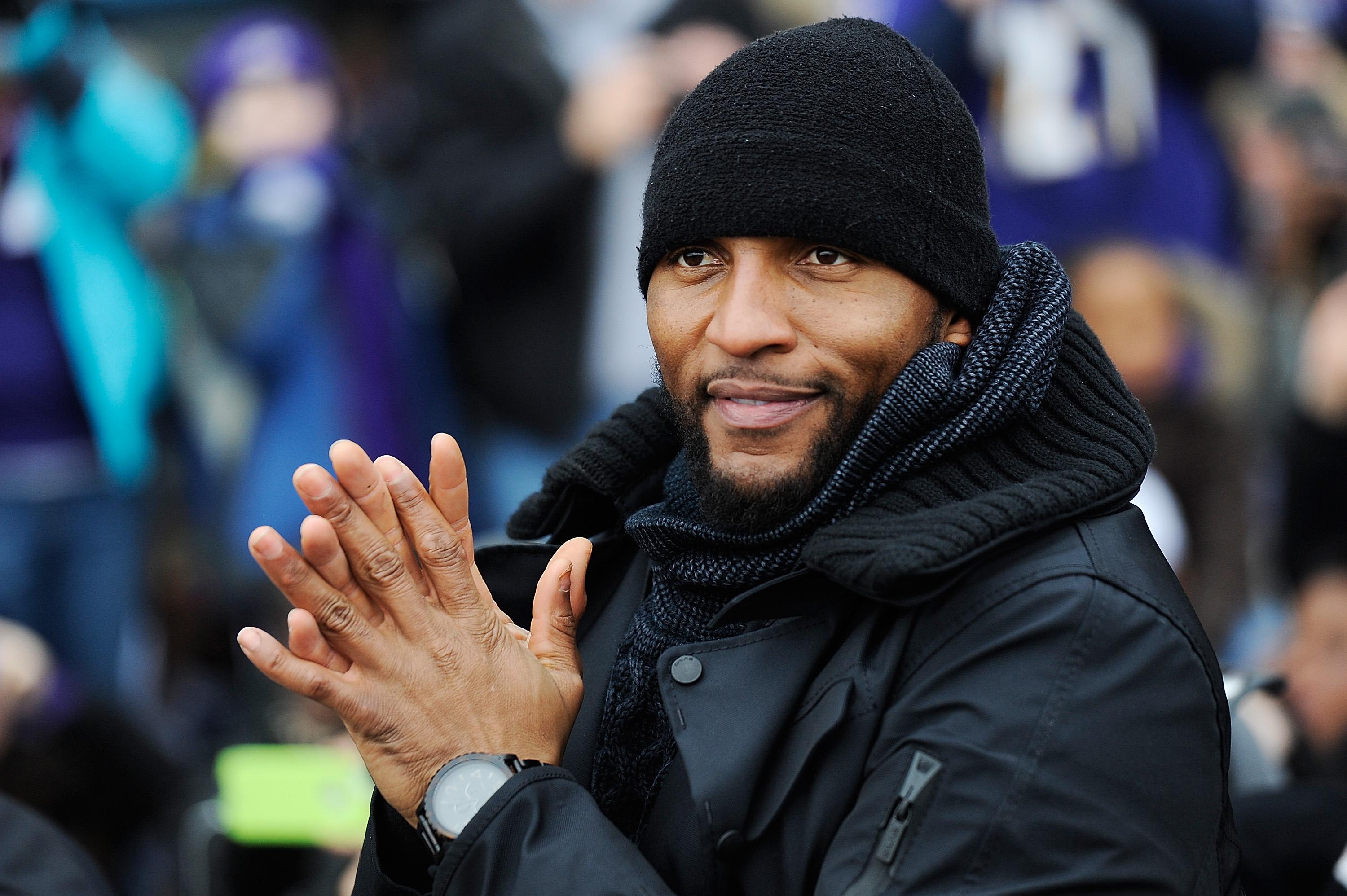 Ray Lewis Elected To The 2018 Pro Football Hall Of Fame Class | Magic 95.9